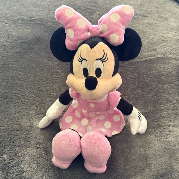 Disney | Toys | Disney Minnie Mouse Singing Plush | Poshmark